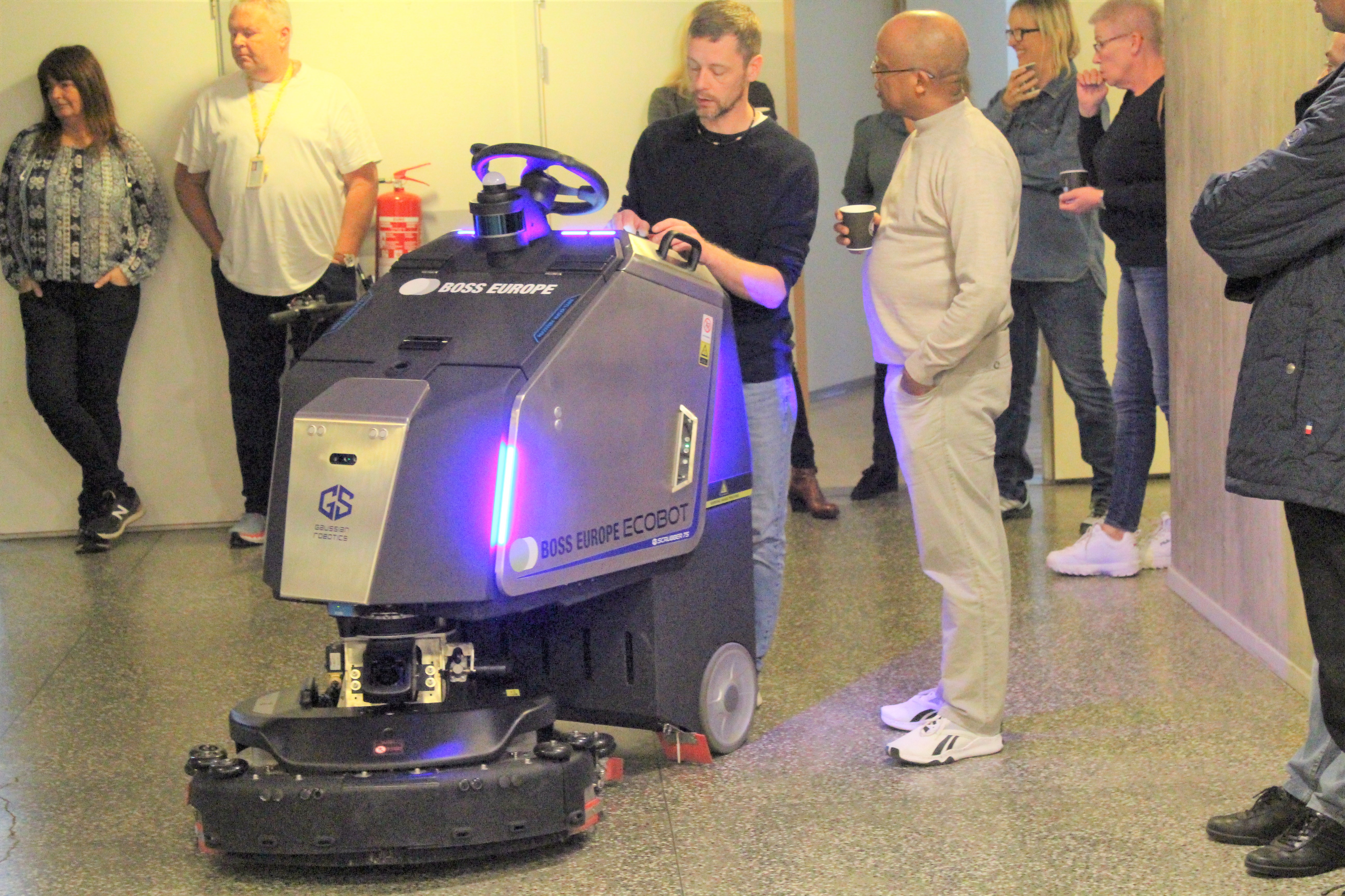 Robotisering av renhold ved OUS - Oslo universitetssykehus HF